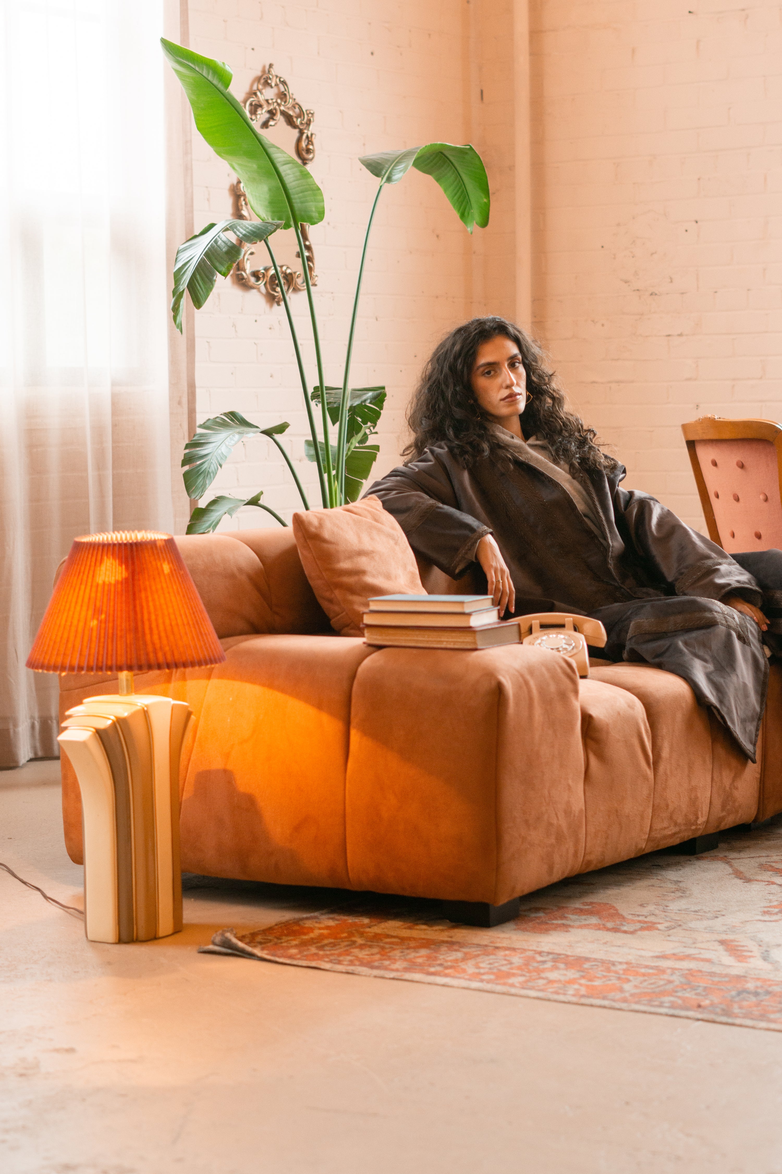 BISHT FARWA - PREMIUM ARABIAN ARAB ABAYA COAT