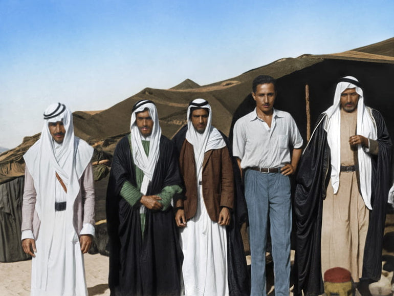 The Bisht: A Symbol of Elegance, Authority and Heritage in Bedouin Cul ...